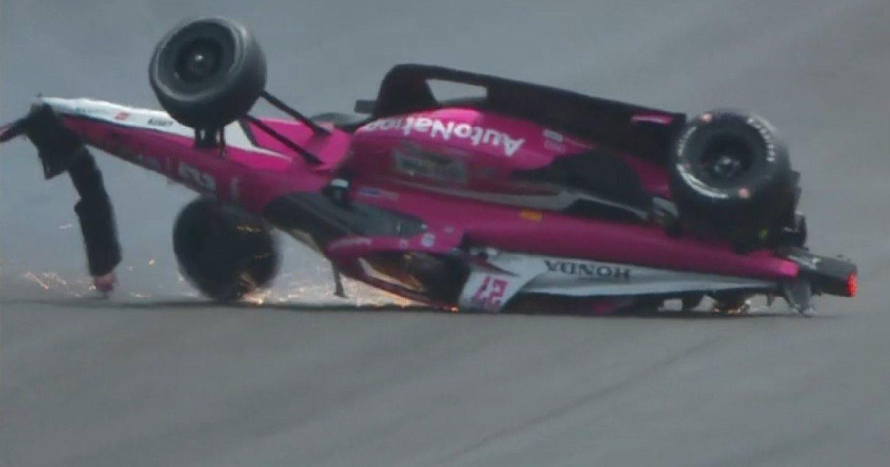 IndyCar ontsnapt aan enorme ramp na monstercrash | RacingNews365