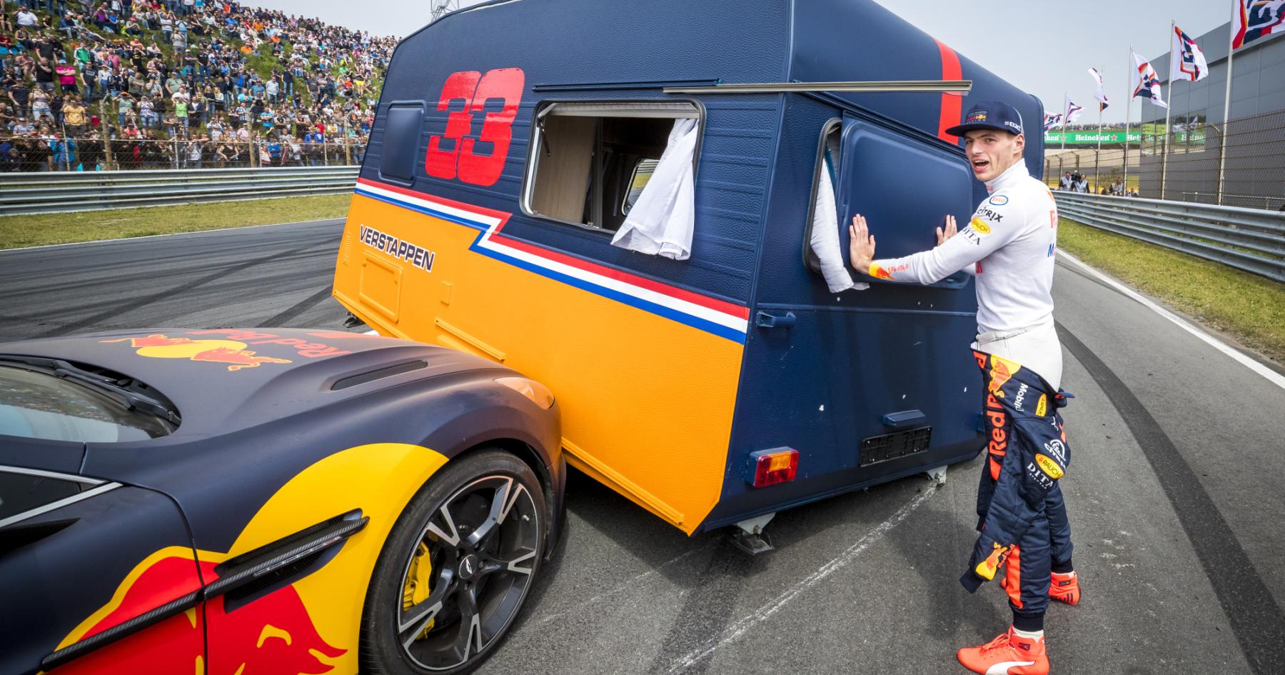 Klassieker: Verstappen en Ricciardo gieren het uit op Zandvoort met ...