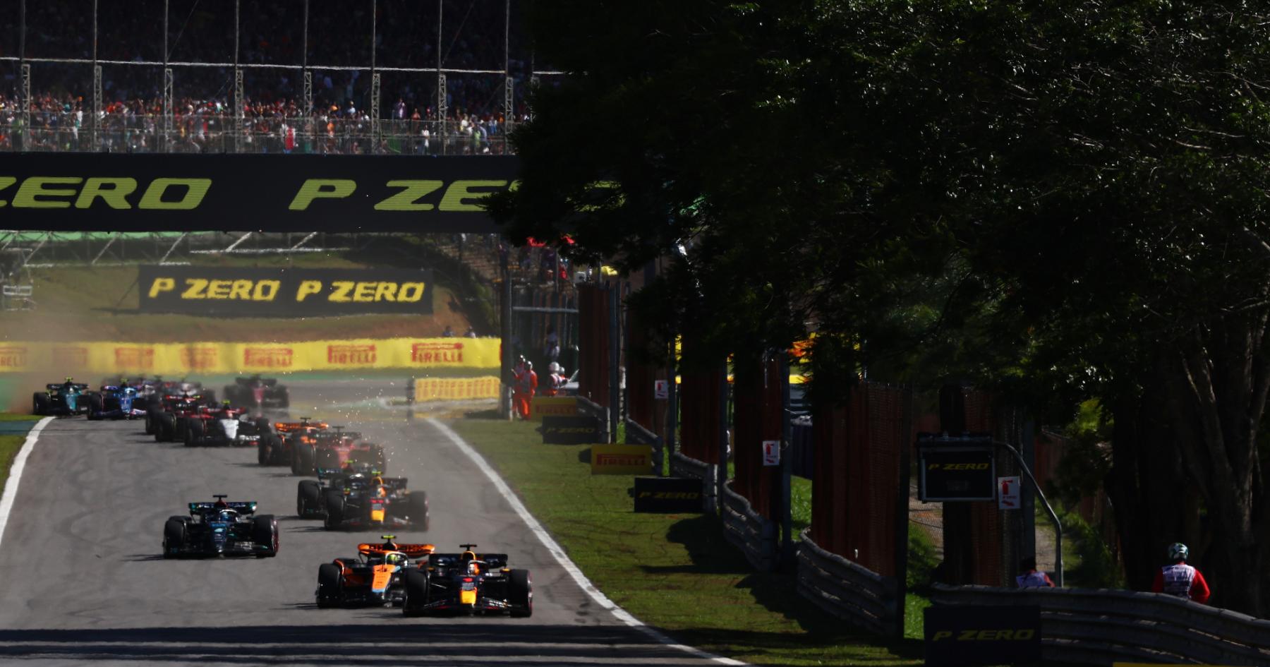 McLaren onthult strijdplan waarmee Verstappen verslagen moest worden ...