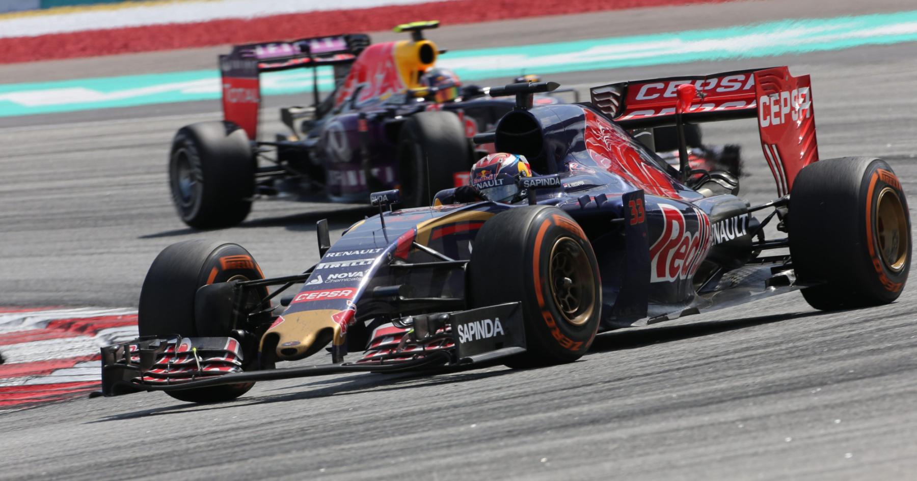 Toen Verstappen de jongste puntenpakker ooit werd in de Formule 1 | RacingNews365