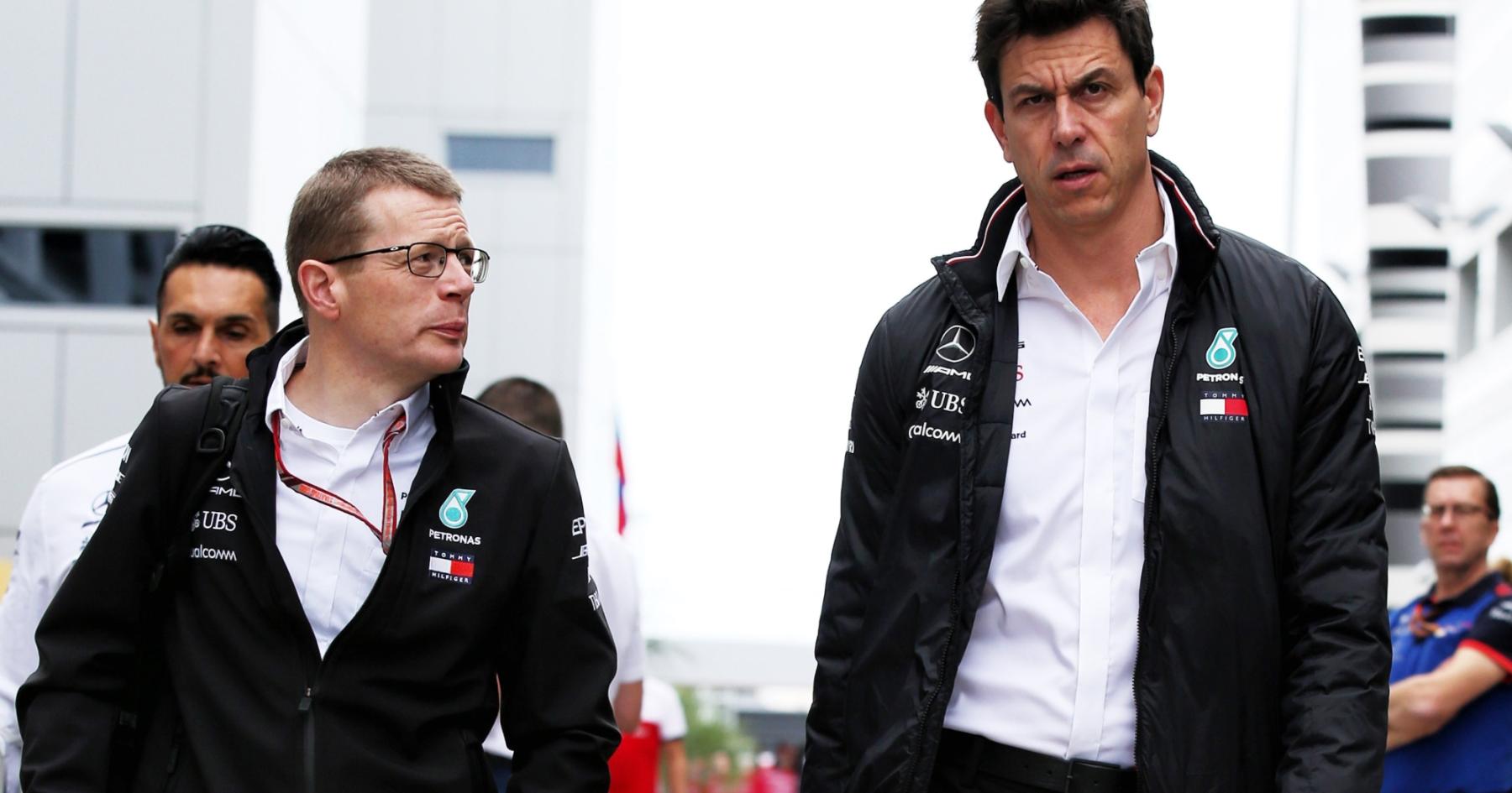 Heeft de 'leegloop' bij Mercedes gezorgd voor de matige prestaties in de F1? | RacingNews365