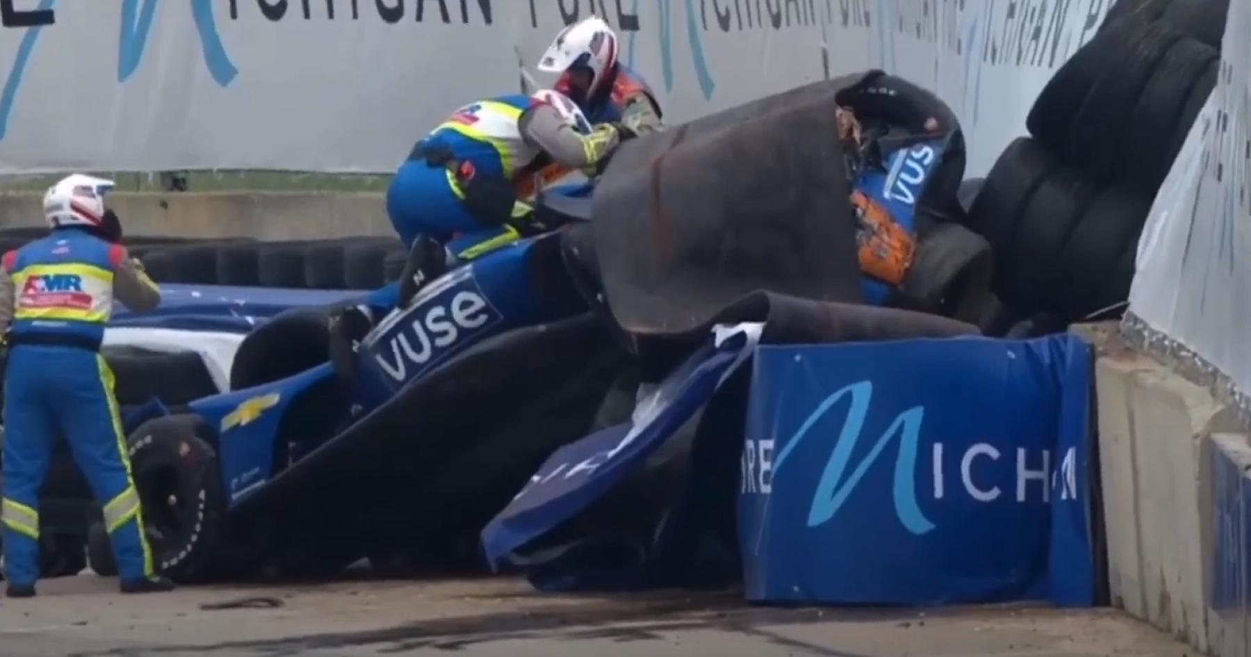 Video: IndyCar's Detroit GP suspended following scary accident for ...