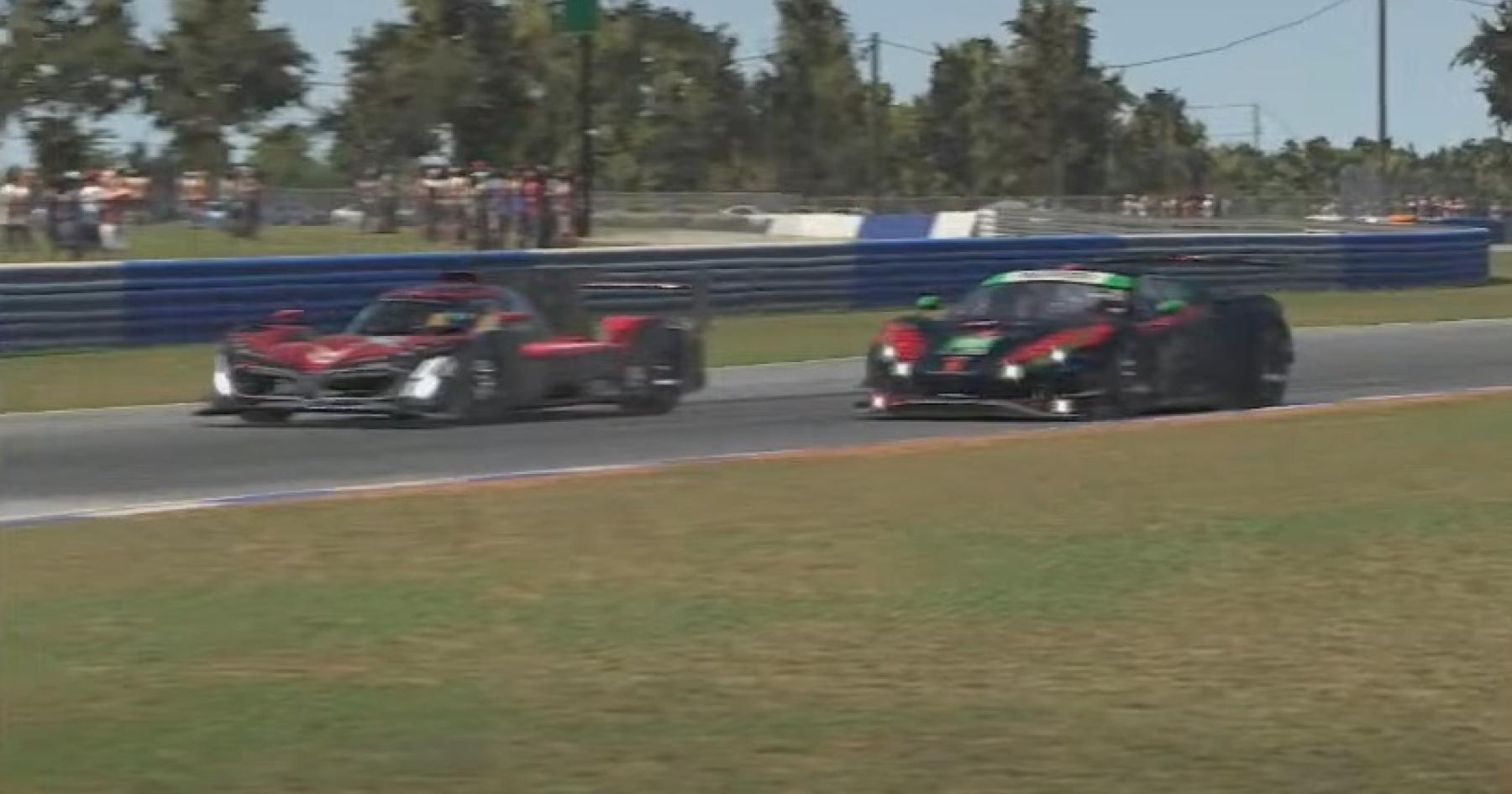 Team Redline verklaart 'onzichtbare' crash Verstappen | RacingNews365