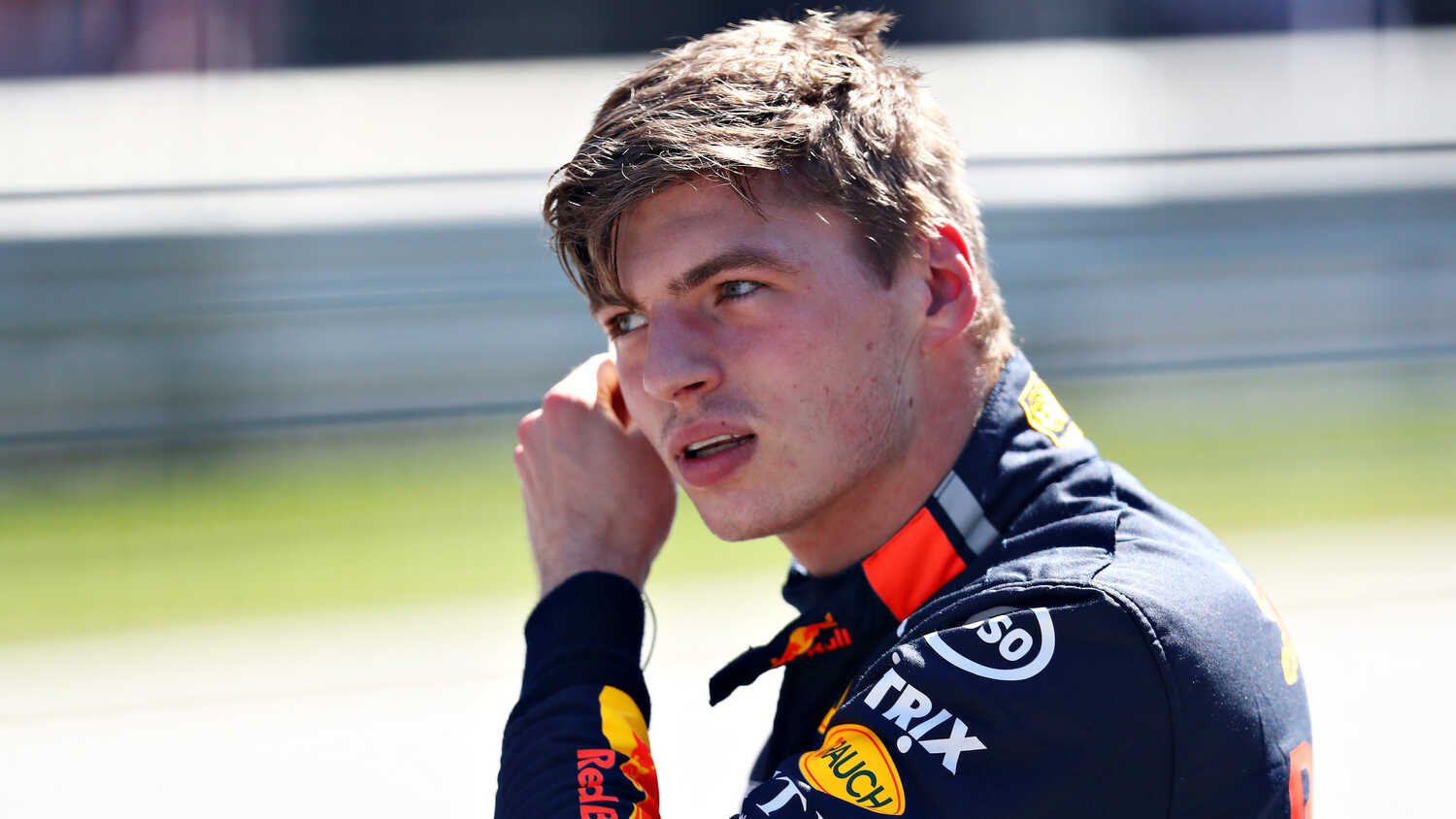 Mercedes ontkent gesprekken met Verstappen | RacingNews365