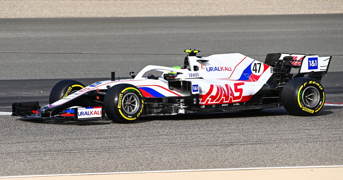Haas still waiting on word about livery | RacingNews365