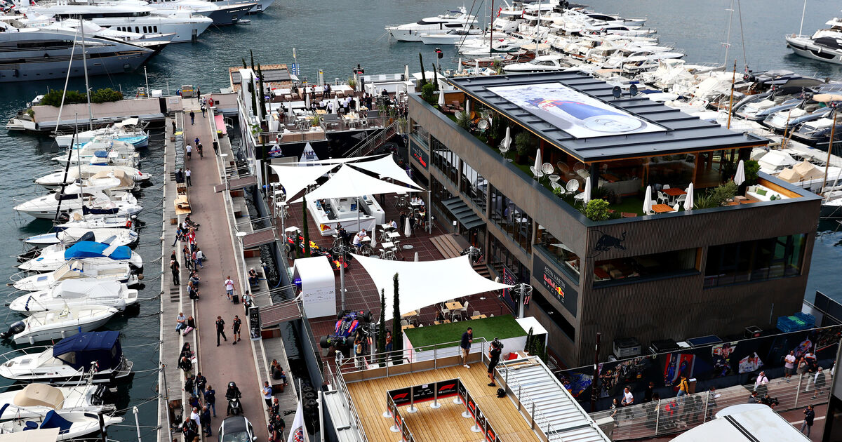 Video: Het imposante Red Bull-motorhome in Monaco | RacingNews365